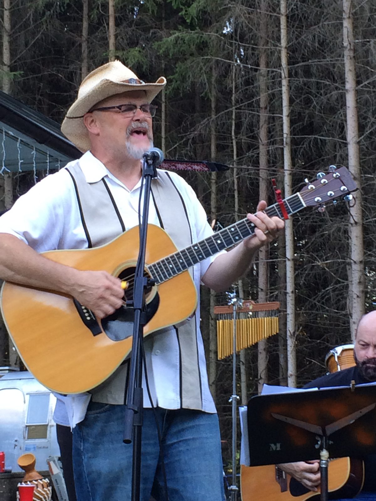 Harry Hussey Music – Singer/Songwriter and multi-instrumentalist